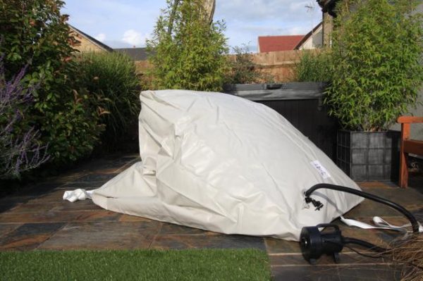 Hot Tub Lifting Wedge - Airquee Inflatables
